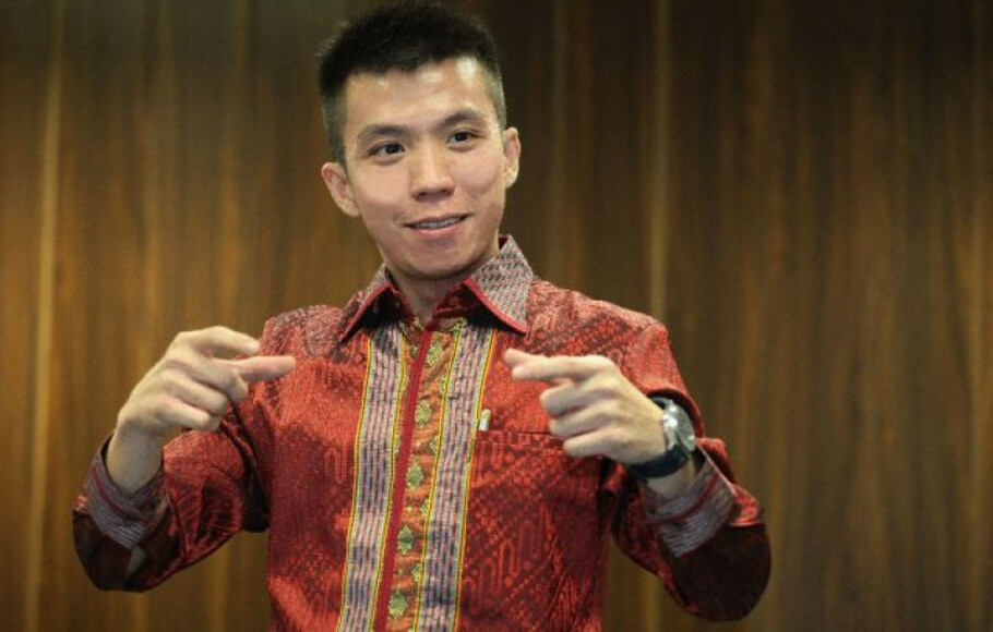 Mengenal Dekat Sosok Anak Muda Anthony Leong di Kubu Prabowo-Gibran ...